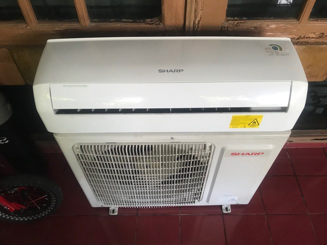 AC sharp ucy 1 pk R32 ori, Elektronik, Lainnya di Carousell