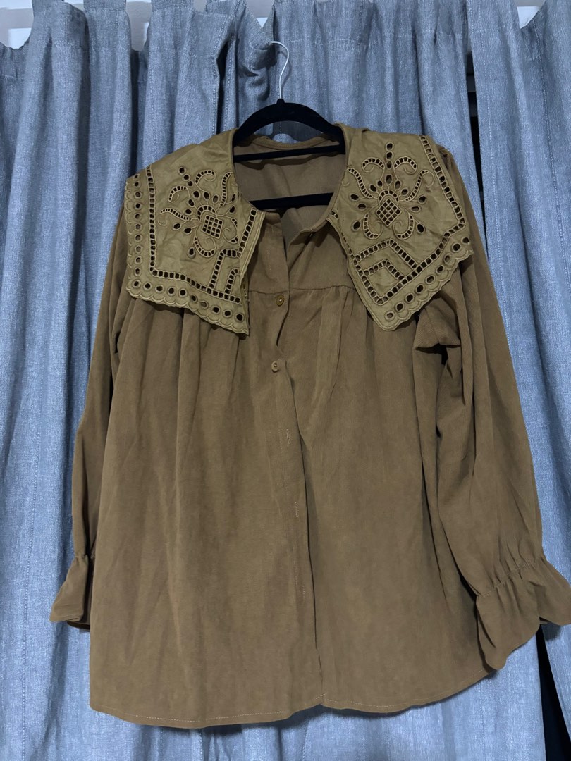 Cloud9 Studio Blouse, Women's Fashion, Tops, Blouses on Carousell