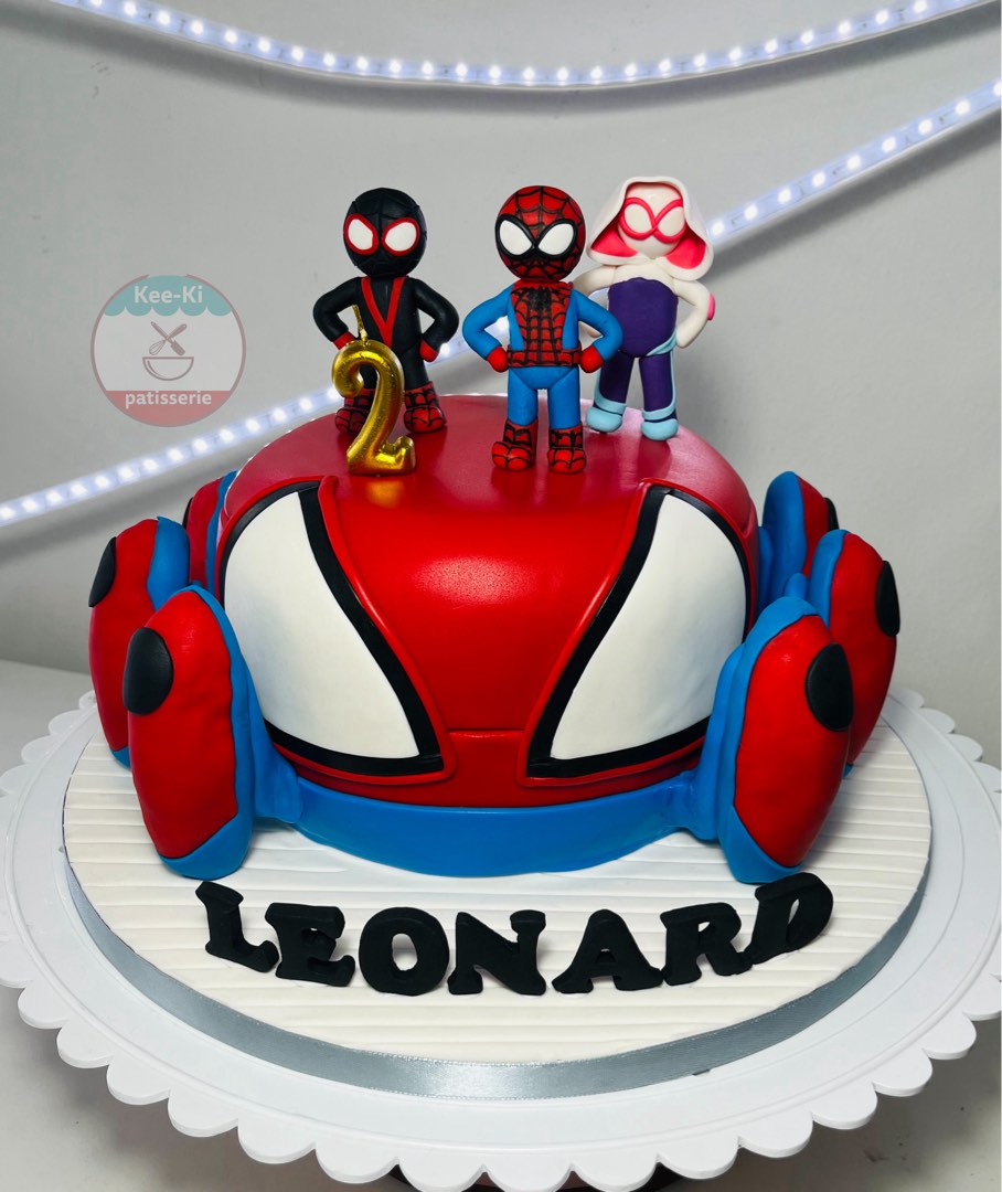 Customised Cake (Spiderman , 3 spidey) with fondant, Food & Drinks ...