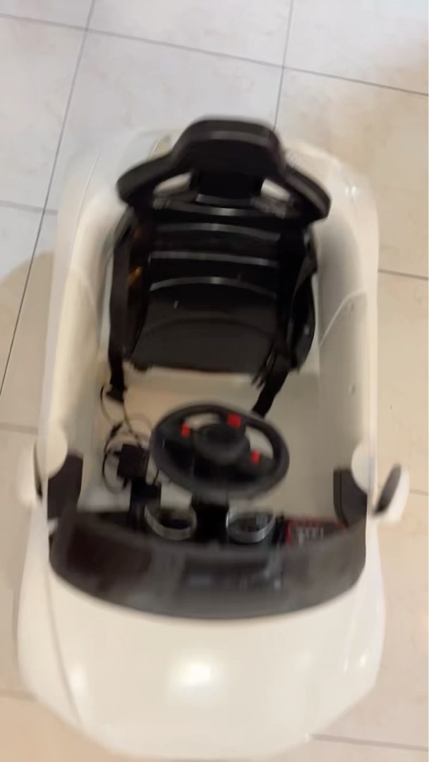Electric mini kids car, Hobbies & Toys, Toys & Games on Carousell