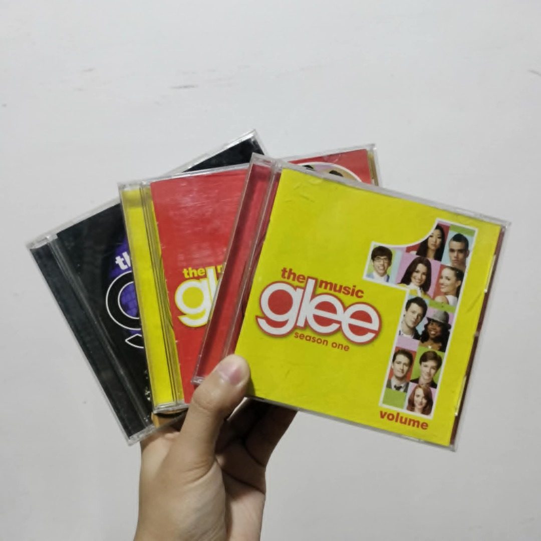GLEE ALBUMS, Hobbies & Toys, Music & Media, CDs & DVDs on Carousell