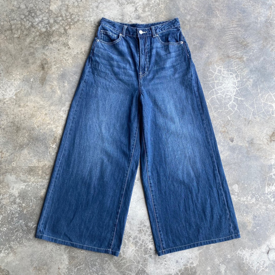 GU Y2K Super Baggy Jeans Pants, Men's Fashion, Bottoms, Jeans on Carousell