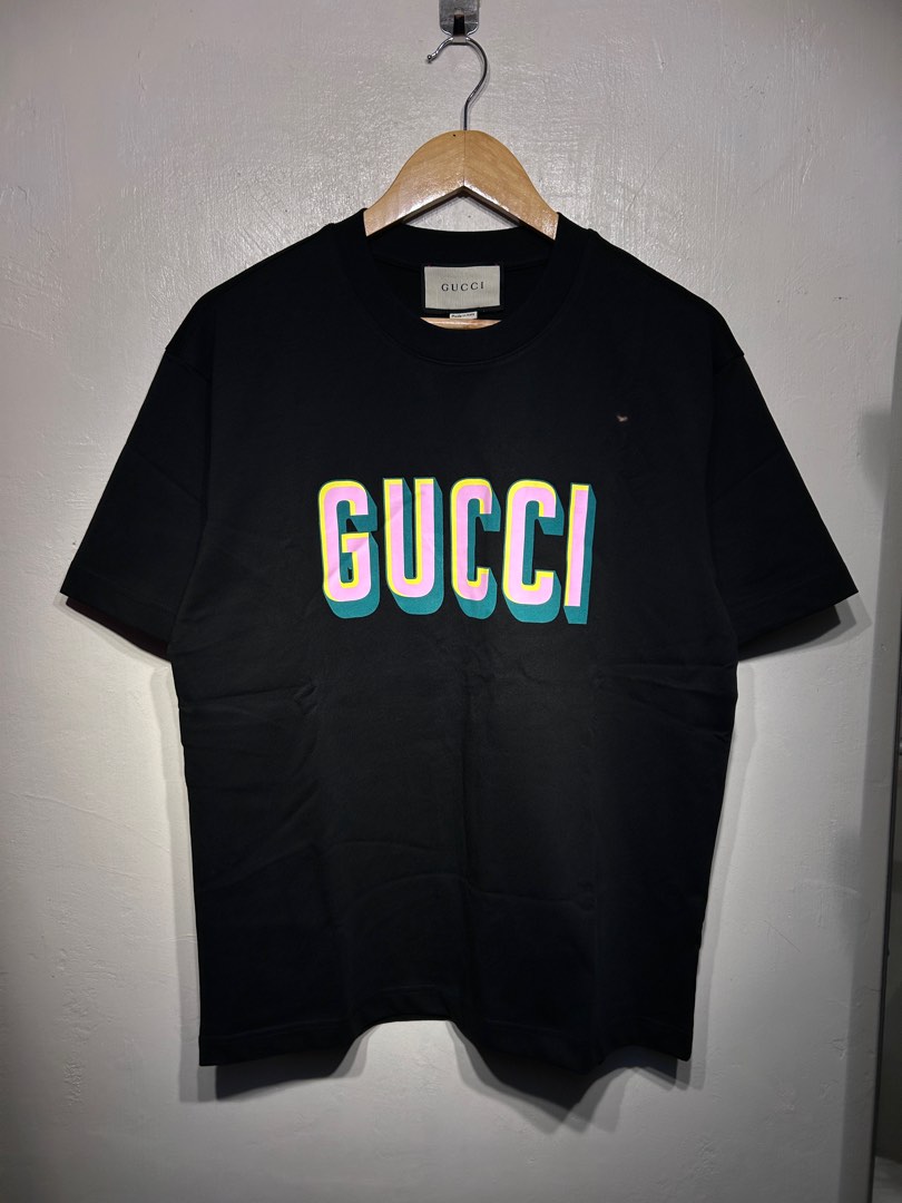 Gucci Spellout 3D Logo Tee., Men's Fashion, Tops & Sets, Tshirts & Polo Shirts on Carousell