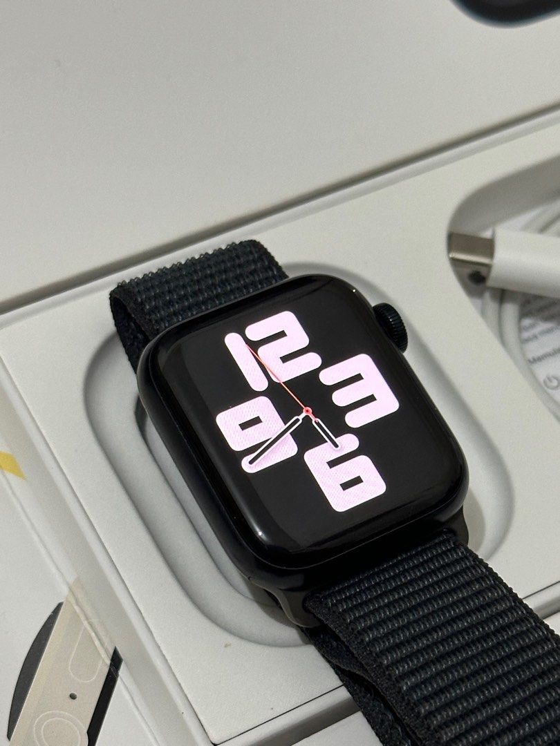 iBox Apple Watch SE Gen 2 40mm Midnight Fullset ID/A, Barang Mewah, Jam ...