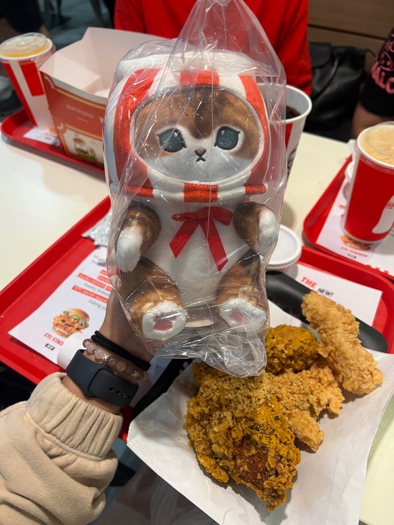 KFC x Mofusand (Large) plushie, Hobbies & Toys, Memorabilia ...