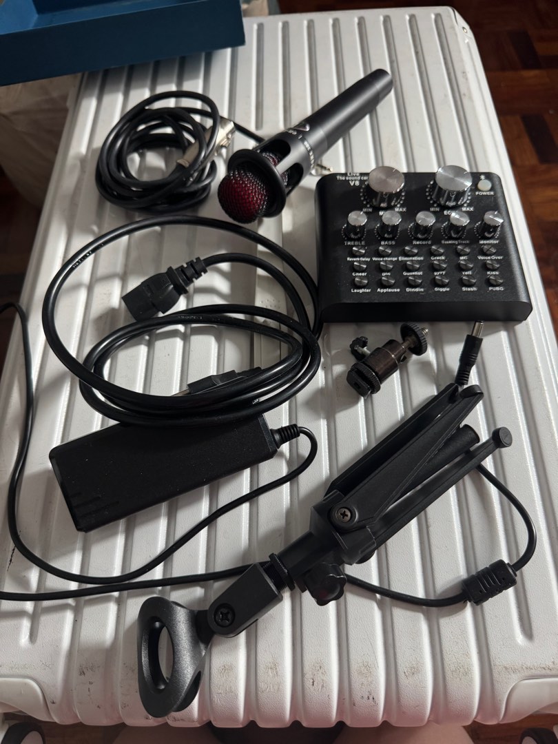 LIVE sound equipment set- mic, v8, tripod, Audio, Other Audio Equipment ...