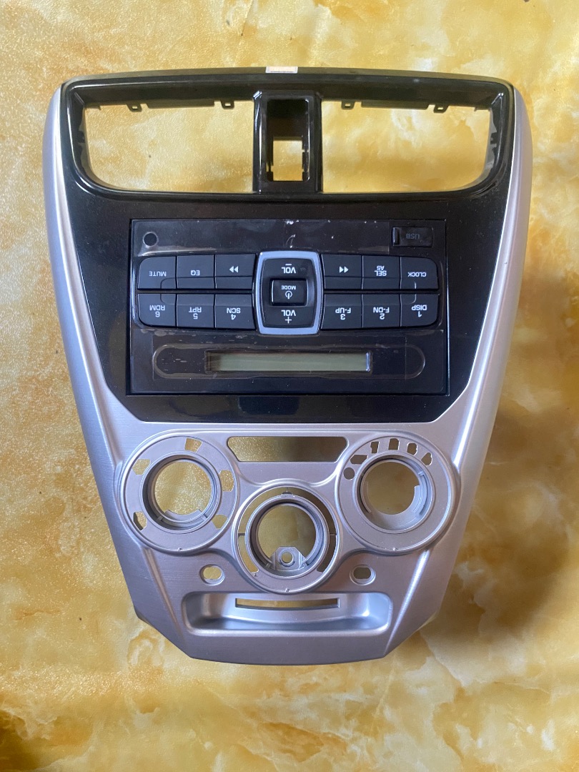 original axia standard radio player with casing, Auto Accessories on ...