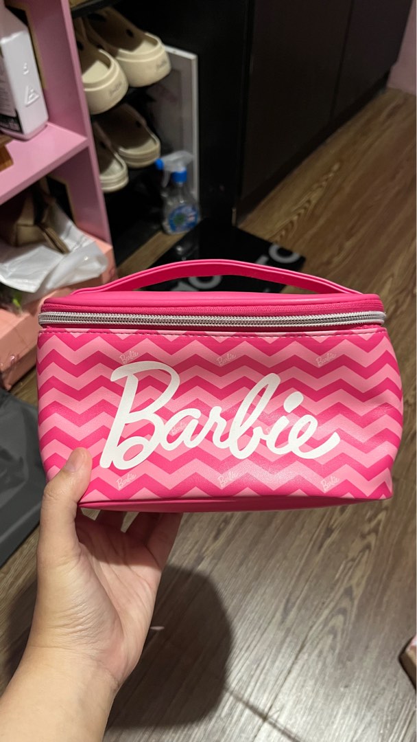 POUCH MAKEUP BARBIE X MINISO, Fesyen Wanita, Aksesoris di Carousell