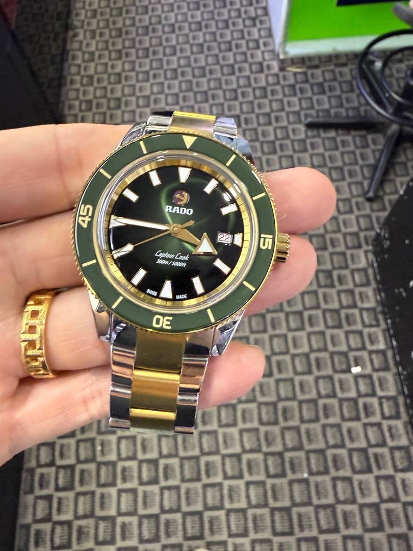 RADO CAPTAIN COOK SWISS MADE AUTOMATIC DIVERS 300M R32138303, Men's ...