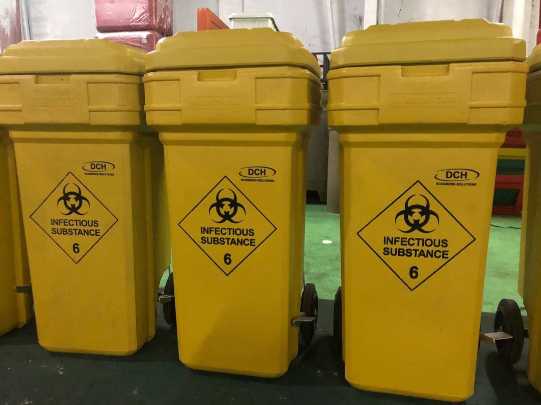 ROLLER KING ROLLING BIN TRASH BINS, Furniture & Home Living, Bathroom ...
