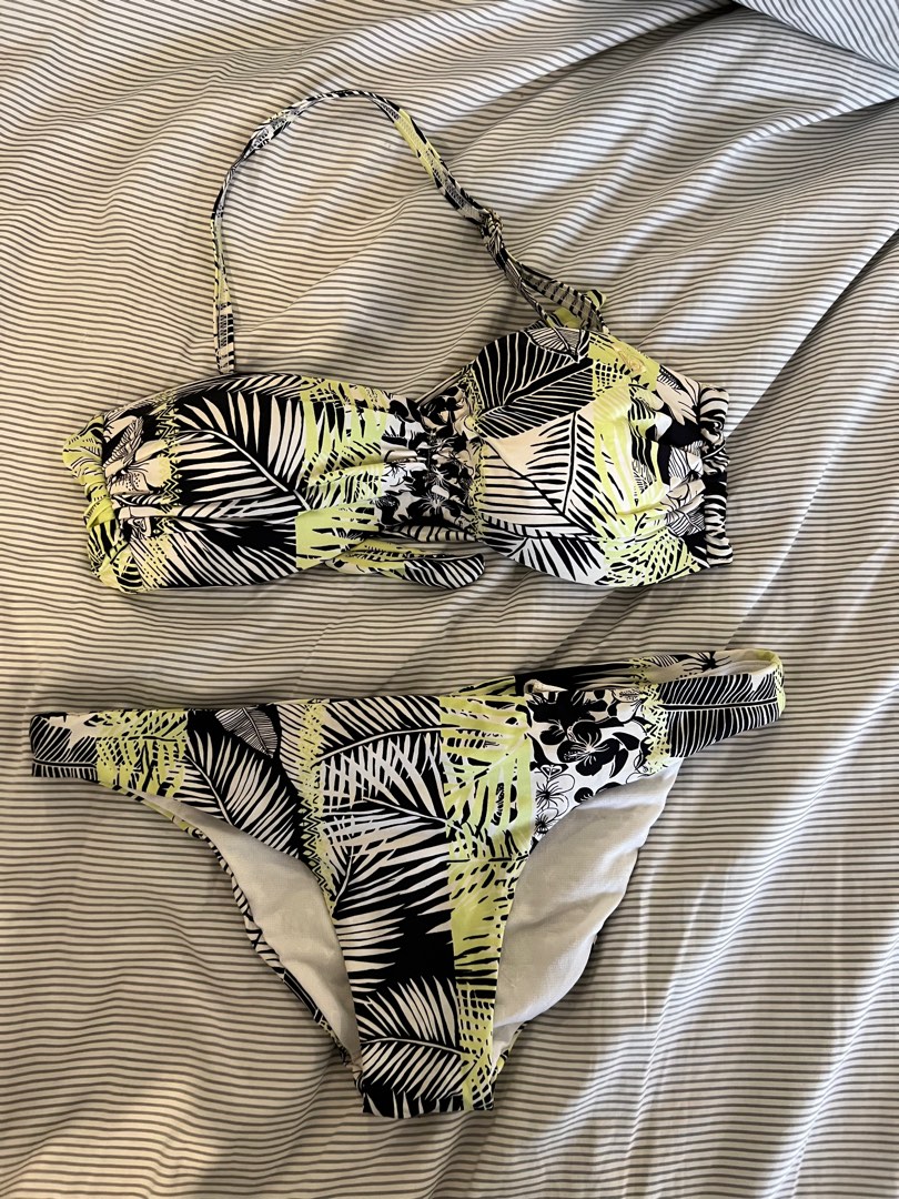 Roxy Two Piece Bikini, Women's Fashion, Swimwear, Bikinis & Swimsuits ...