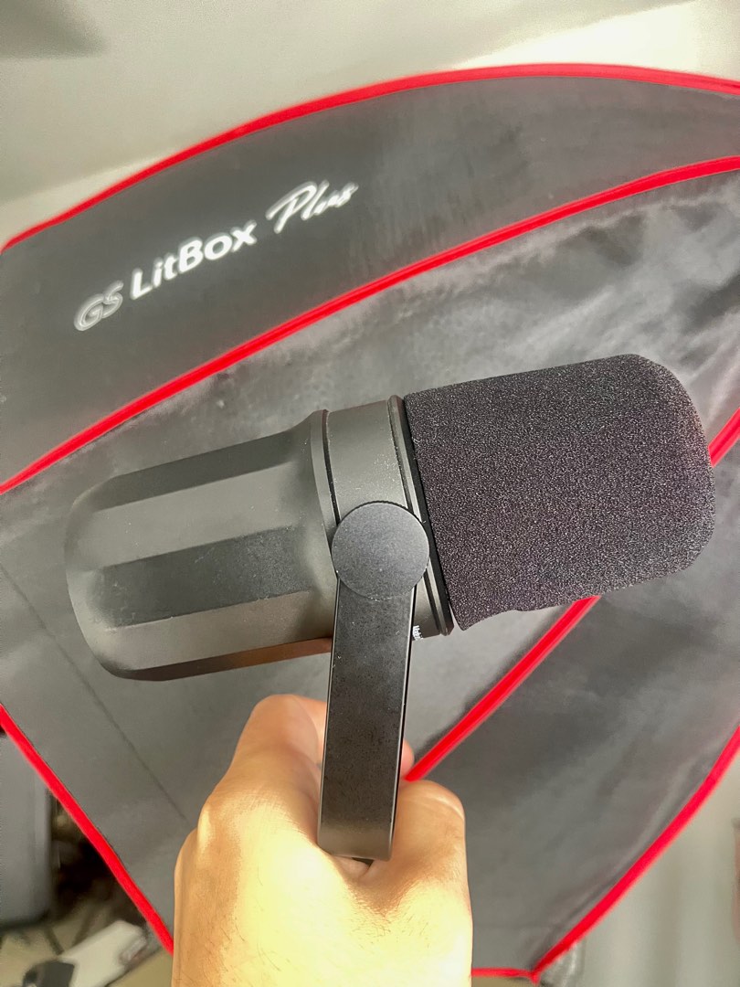 SL40X Dynamic Microphone, Audio, Microphones on Carousell