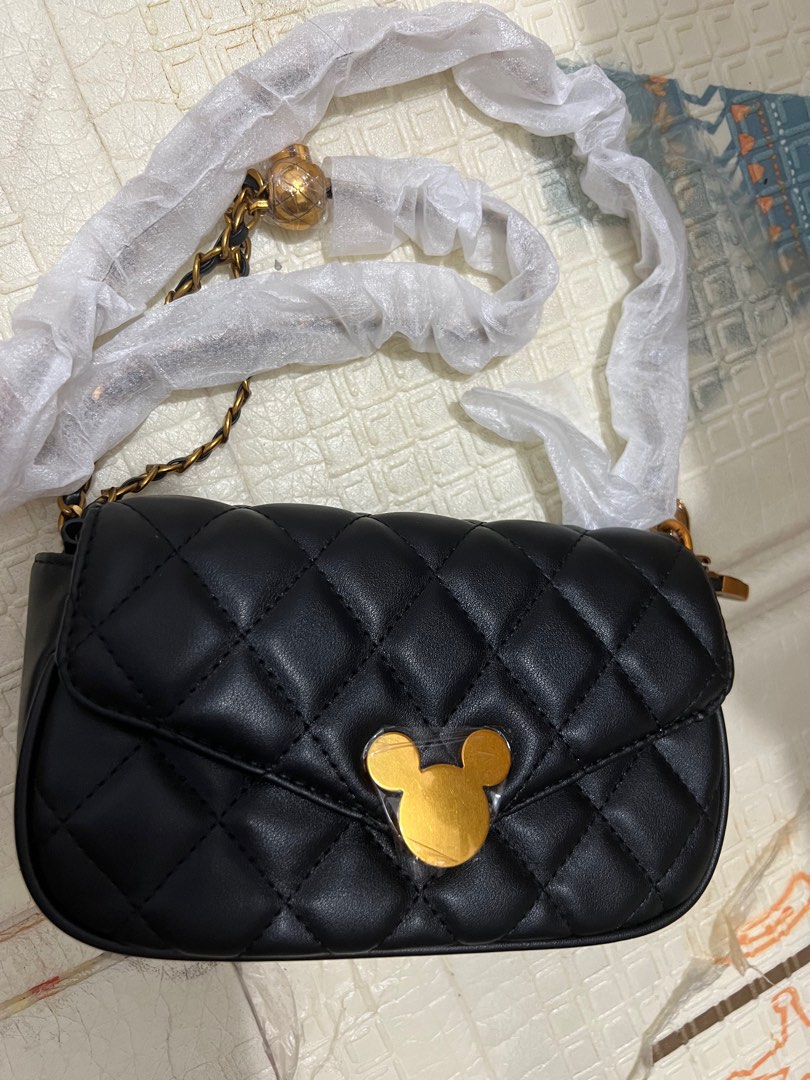 Tas disney original, Fesyen Wanita, Tas & Dompet di Carousell