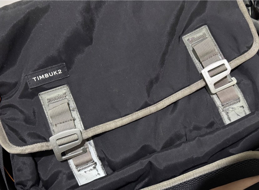 Timbuk2 Command Messenger bag, Men's Fashion, Bags, Sling Bags on Carousell