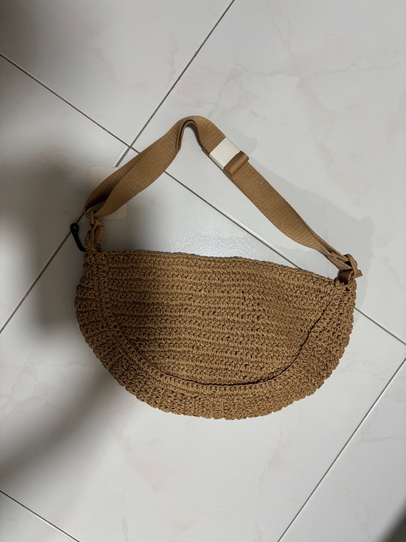 Uniqlo crochet bag, Women's Fashion, Bags & Wallets, Cross-body Bags on ...