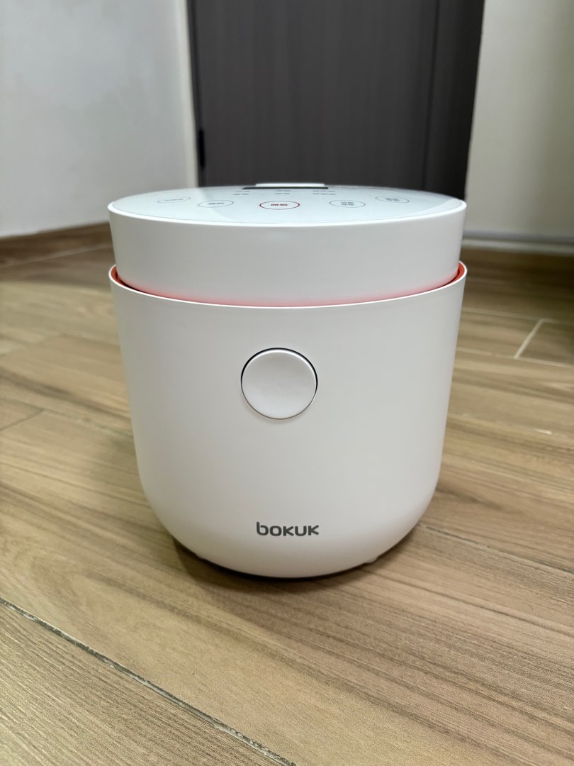 Bokuk RC100B20W 電飯煲 購自2024年12月 有單 有保養 香港行貨, 家庭電器, 廚房電器, 鍋具 - Carousell