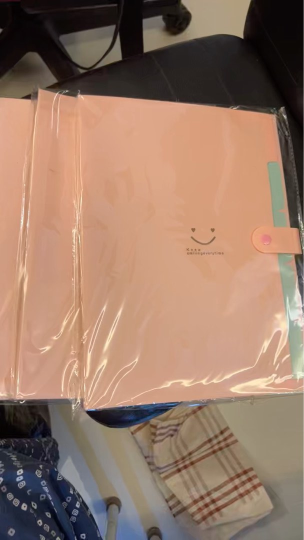 Cute Smiley Face File Folder, Hobbies & Toys, Stationery & Craft ...