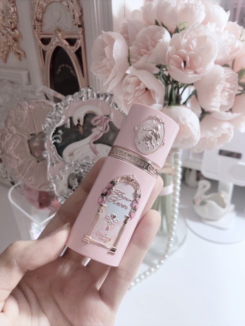 flower knows blush 01, Beauty & Personal Care, Face, Makeup on Carousell