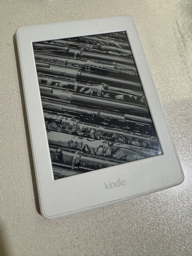 Kindle Paperwhite 7, Mobile Phones & Gadgets, E-Readers on Carousell