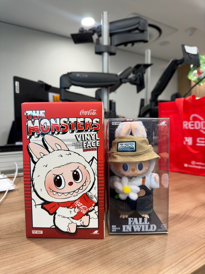 Labubu Cola dan Fall in Wind, Toys & Collectibles, Mainan di Carousell