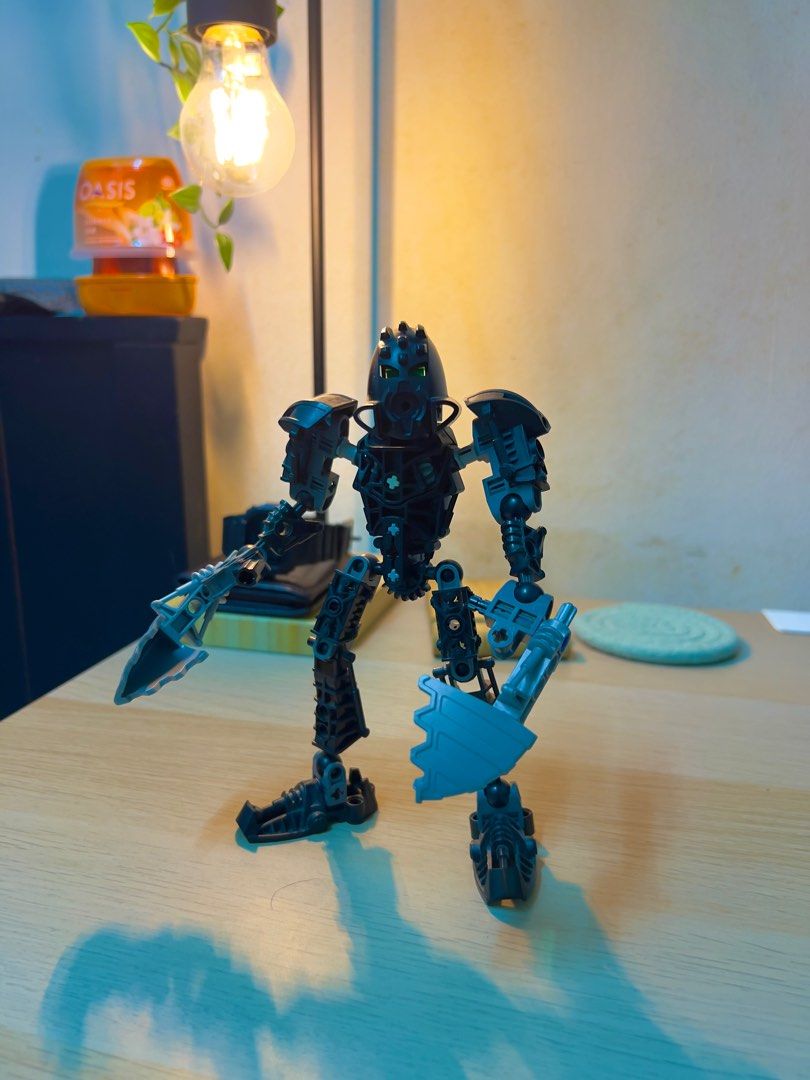 LEGO Bionicle Metru Nui - Toa Whenua, Hobbies & Toys, Toys & Games on ...