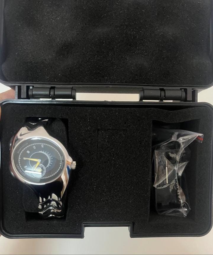 nike triax bootleg, Men's Fashion, Watches & Accessories, Accessory ...