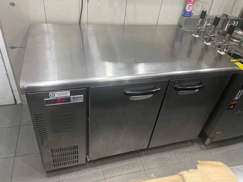 Panasonic 2 Door Counter Chiller F&B Cafe, TV & Home Appliances ...