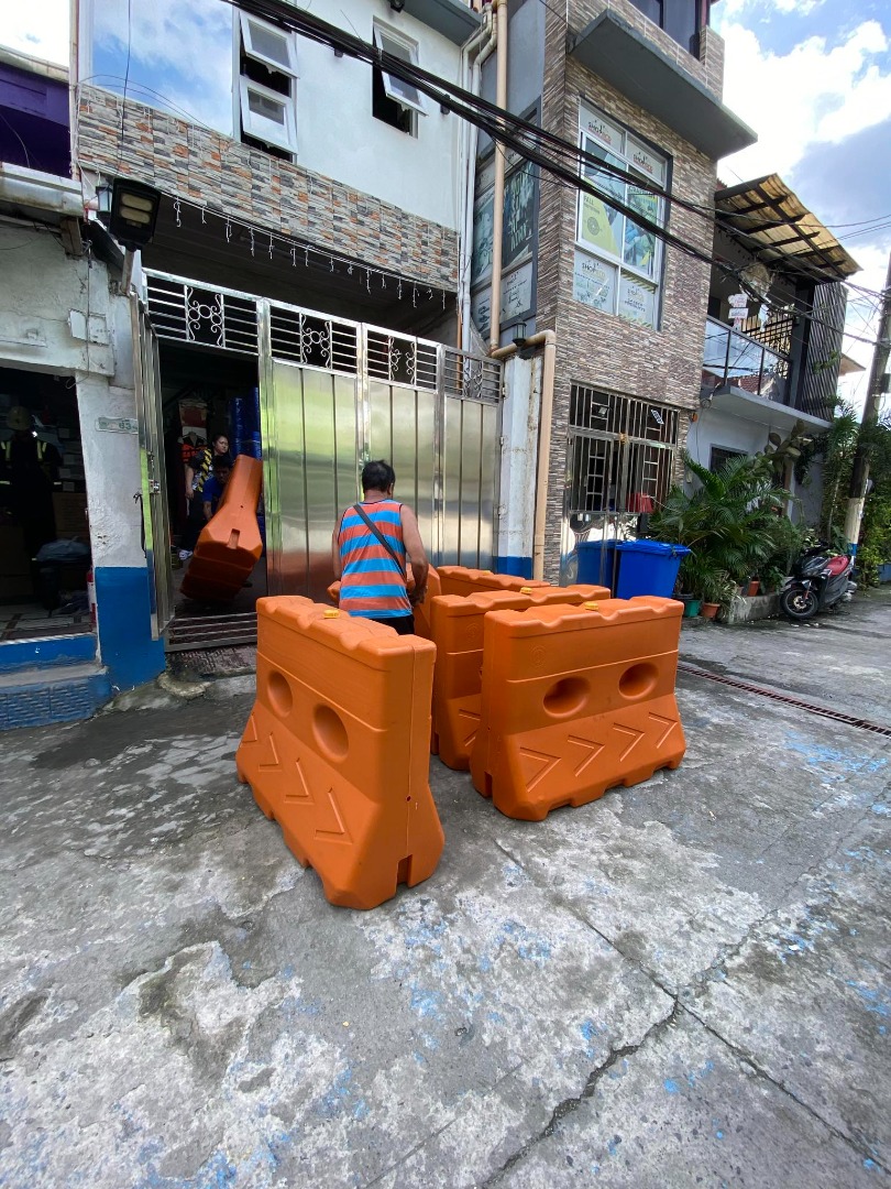 Safety road barrier, Commercial & Industrial, Construction & Building ...