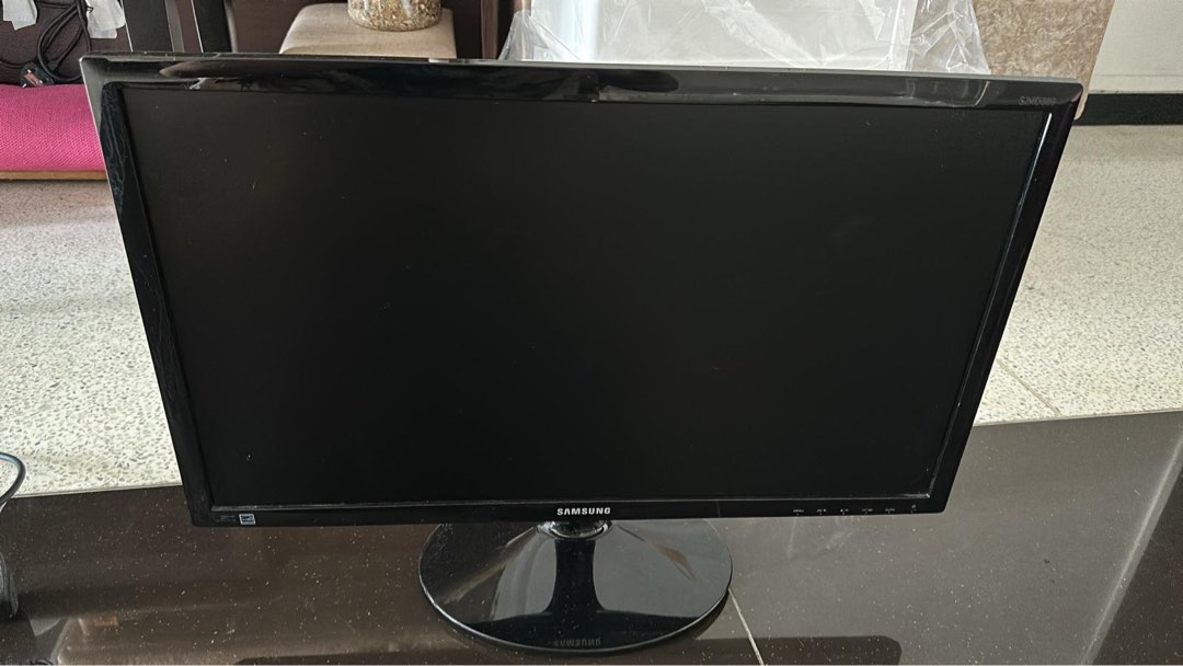 Samsung monitor screen 24”, Computers & Tech, Parts & Accessories ...