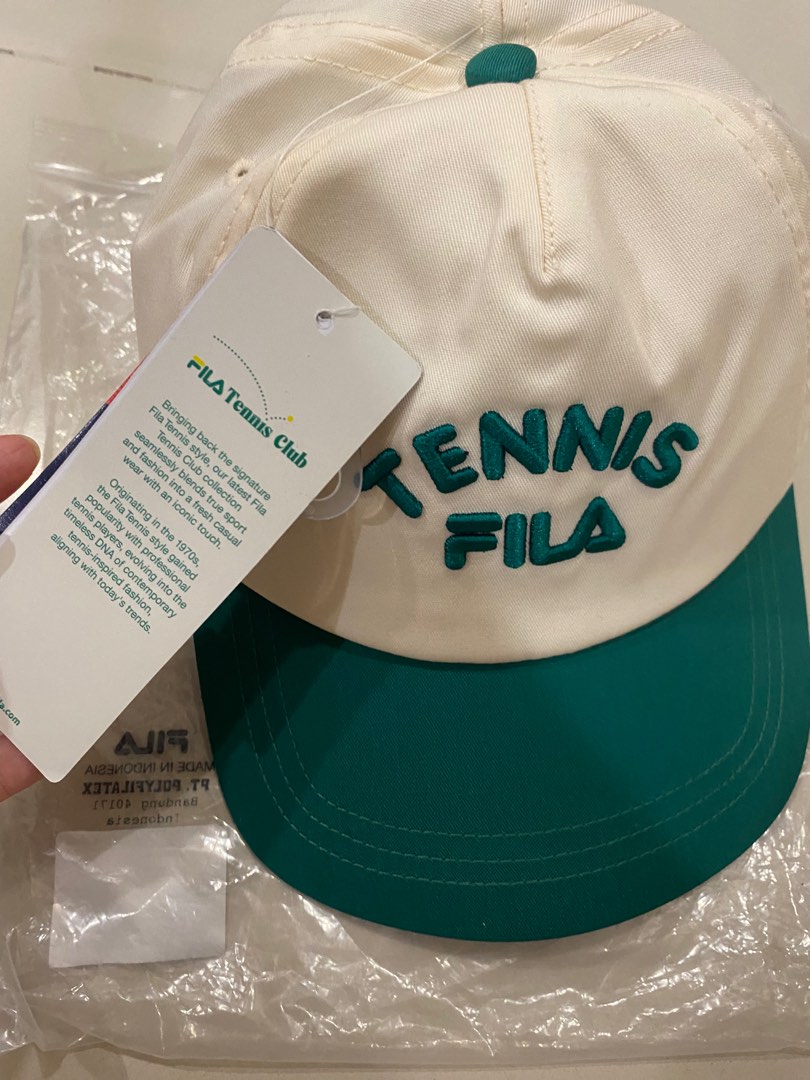 Topi Tennis Fila 100% original store, Fesyen Wanita, Aksesoris di Carousell