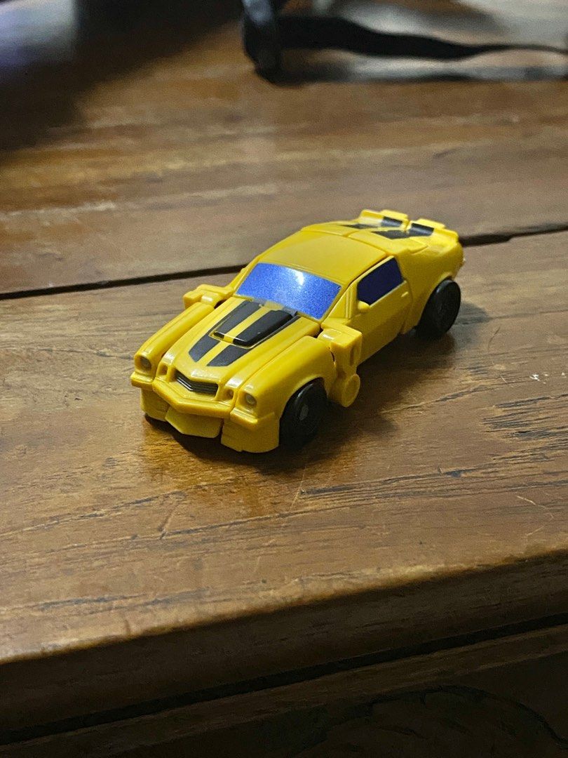 Transformers Legends Bumblebee, Hobbies & Toys, Toys & Games on Carousell