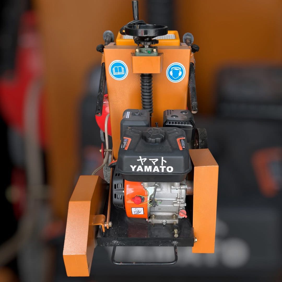 YAMATO GASOLINE CONCRETE CUTTER, Commercial & Industrial, Construction ...