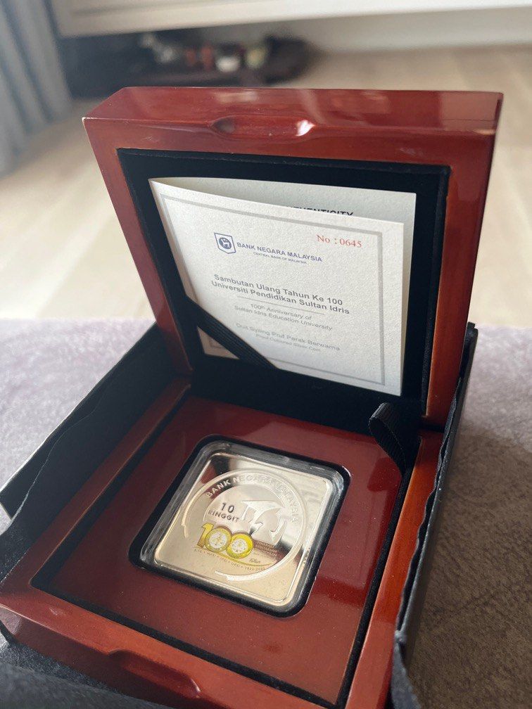 a commemorative coin issued by Bank Negara Malaysia (BNM) celebrate the ...