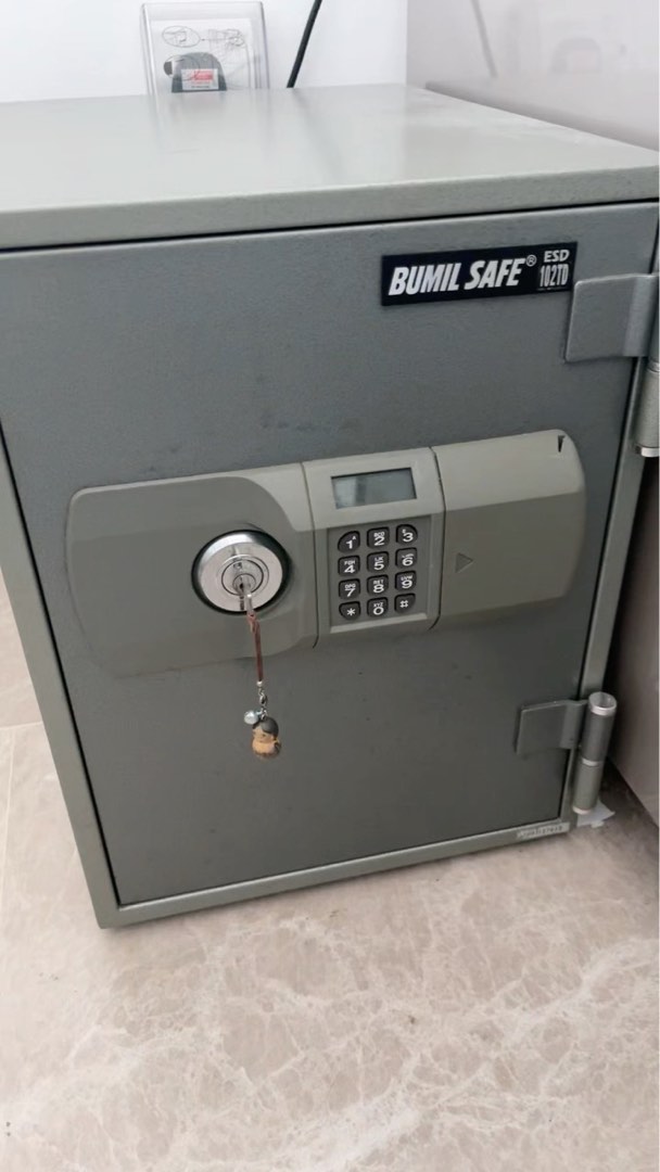 BUMIL SAFE ESD 102TD Safe, Furniture & Home Living, Security & Locks ...