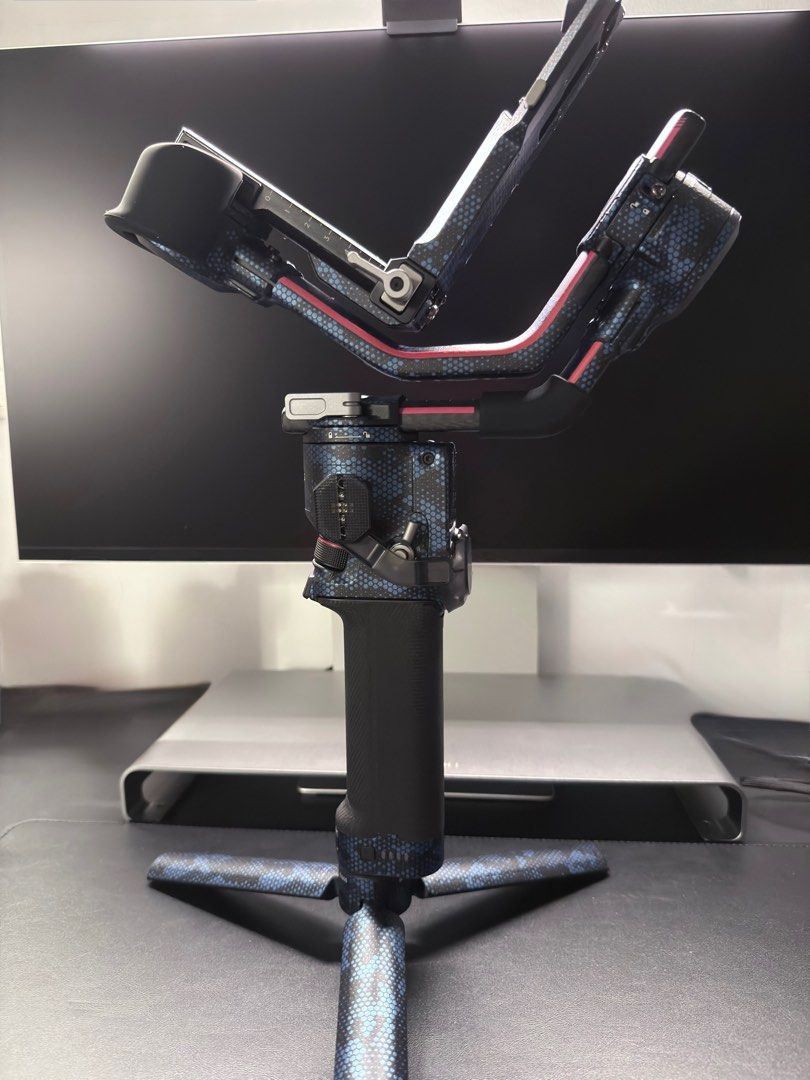 Dji RS2 Pro Combo with Small Rig Wireless control handgrip and D-tap ...