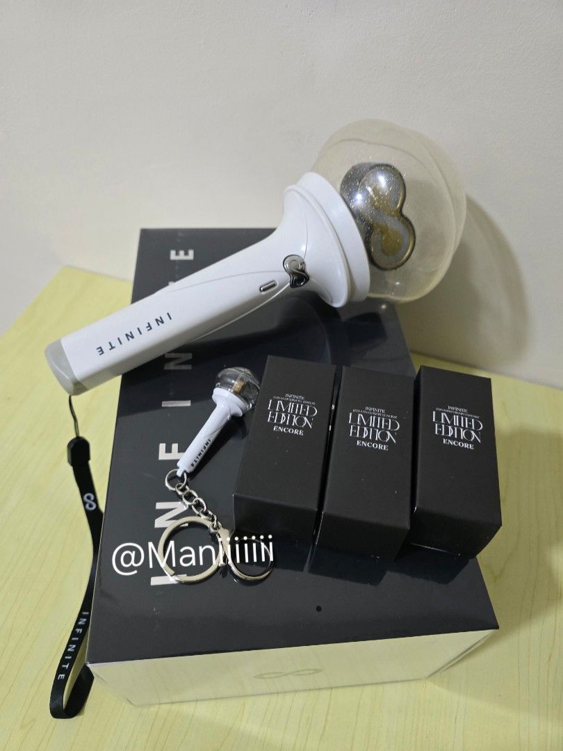 INFINITE OFFICIAL LIGHTSTICK & MINI KEYRING, Hobbies & Toys ...