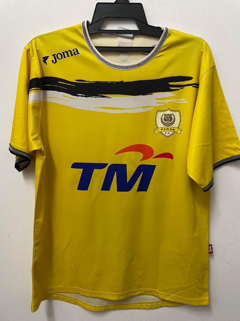Jersi Perak FA 2007, Men's Fashion, Activewear on Carousell