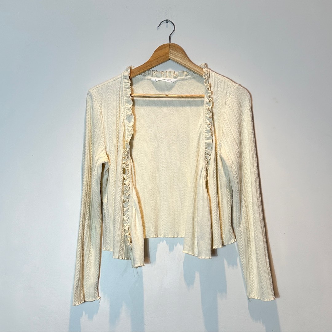 MANGO Pale Yellow Cardigan Vintage Style Large, Women's Fashion, Tops ...