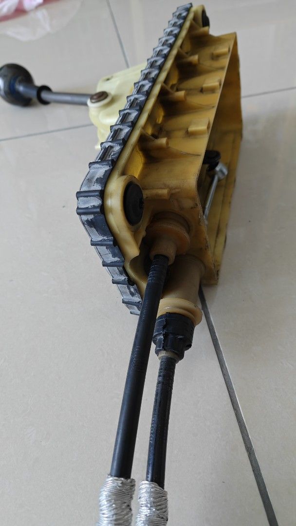 MINI COOPER R53 6MT GEARSHIFT CABLE, Auto Accessories on Carousell