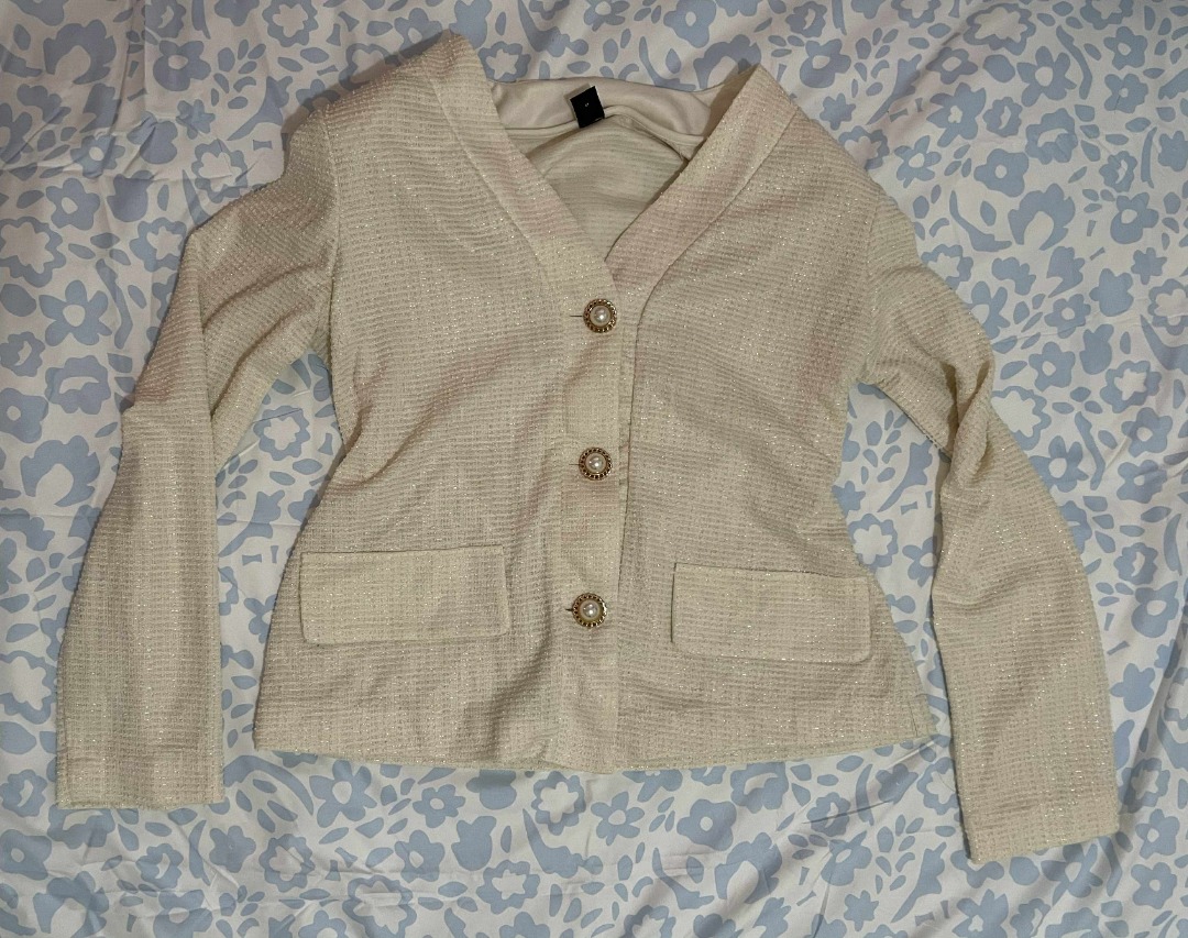 old money thneed button up blouse rich tita vibes talaga toh, Women's ...