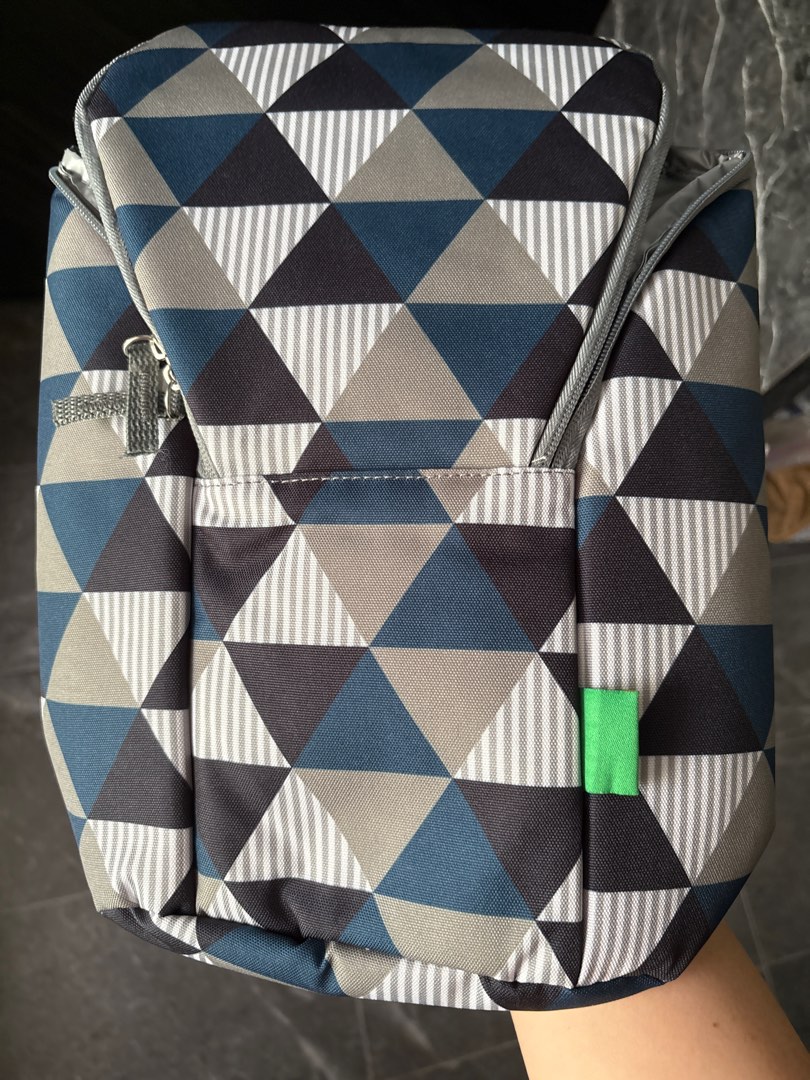 Portable insulator cooler bag, Women's Fashion, Bags & Wallets ...