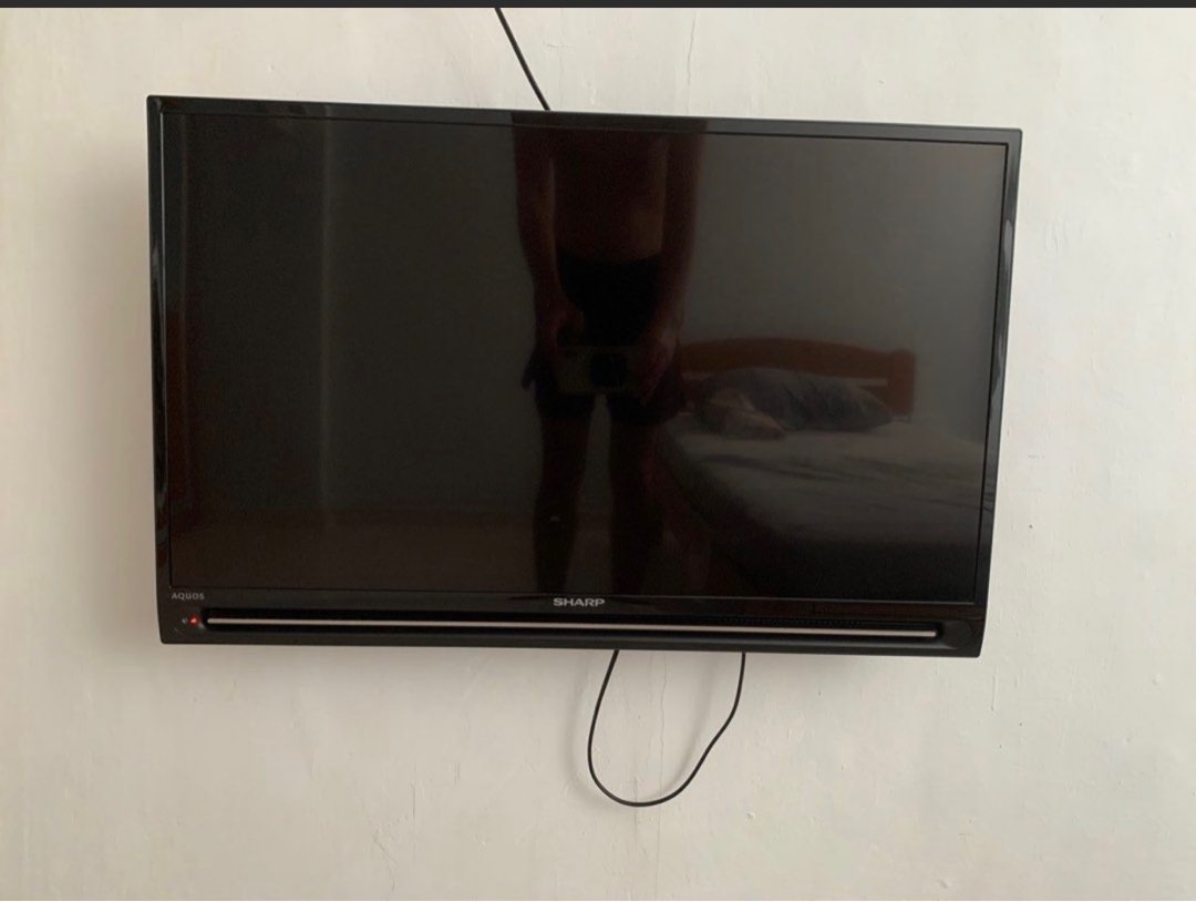Sharp 32" LED BACKLIGHT TV, TV & Home Appliances, TV & Entertainment ...