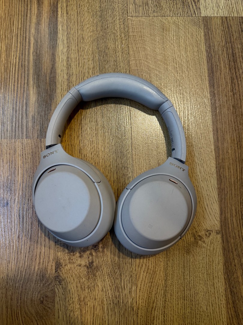 Sony WH-1000XM4 silver, Audio, Headphones & Headsets on Carousell