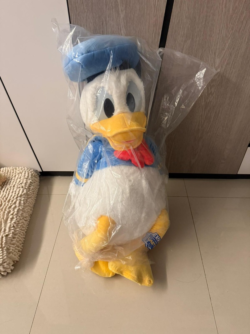[WTS] Donald Duck Bum Bum Kuji Last Prize SUPER JUMBO Donald Duck Plush ...