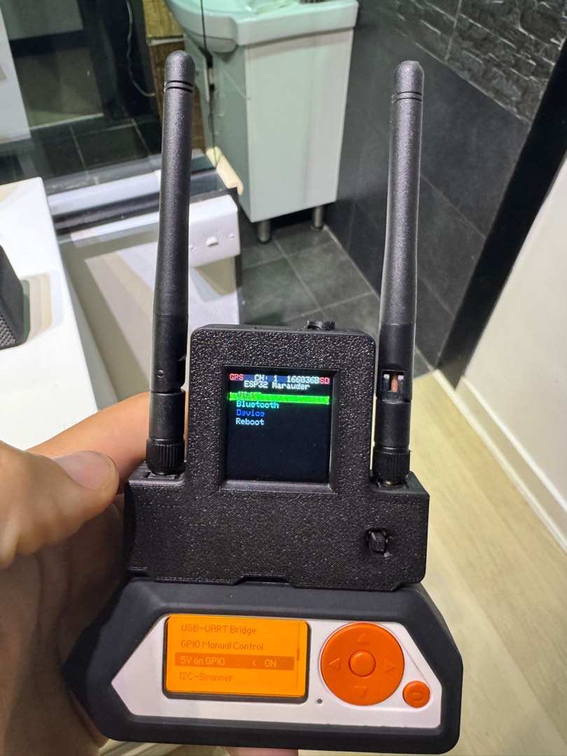 ESP32 Marauder dual mini, 電腦＆科技, 電腦周邊及配件, 電腦軟件 - Carousell