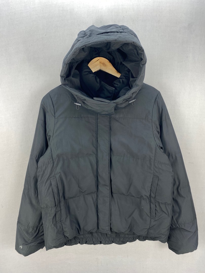 GU Puffer Jacket Detachable Hoodie , Women's Fashion, Coats, Jackets ...
