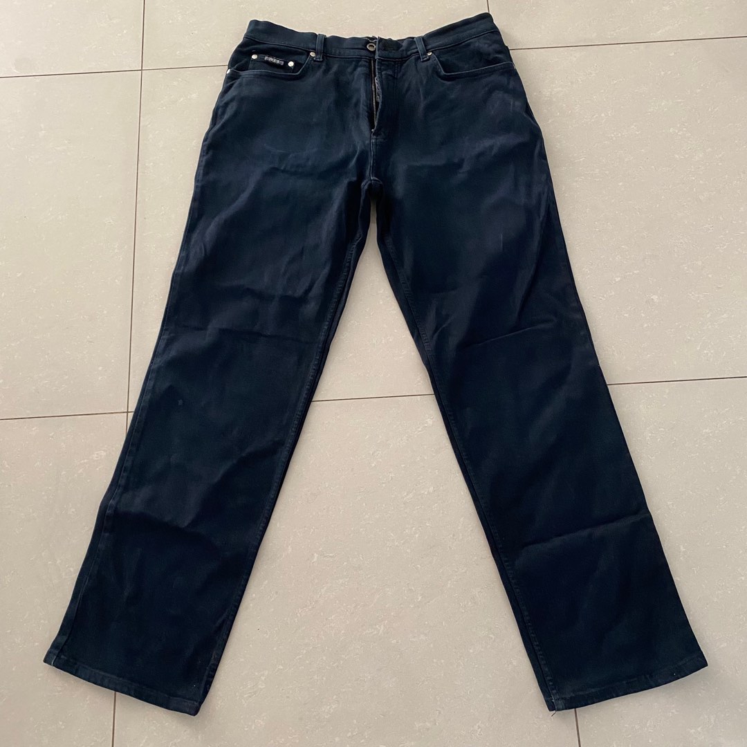 Hugo Boss Straight Jeans, Fesyen Pria, Pakaian , Bawahan di Carousell