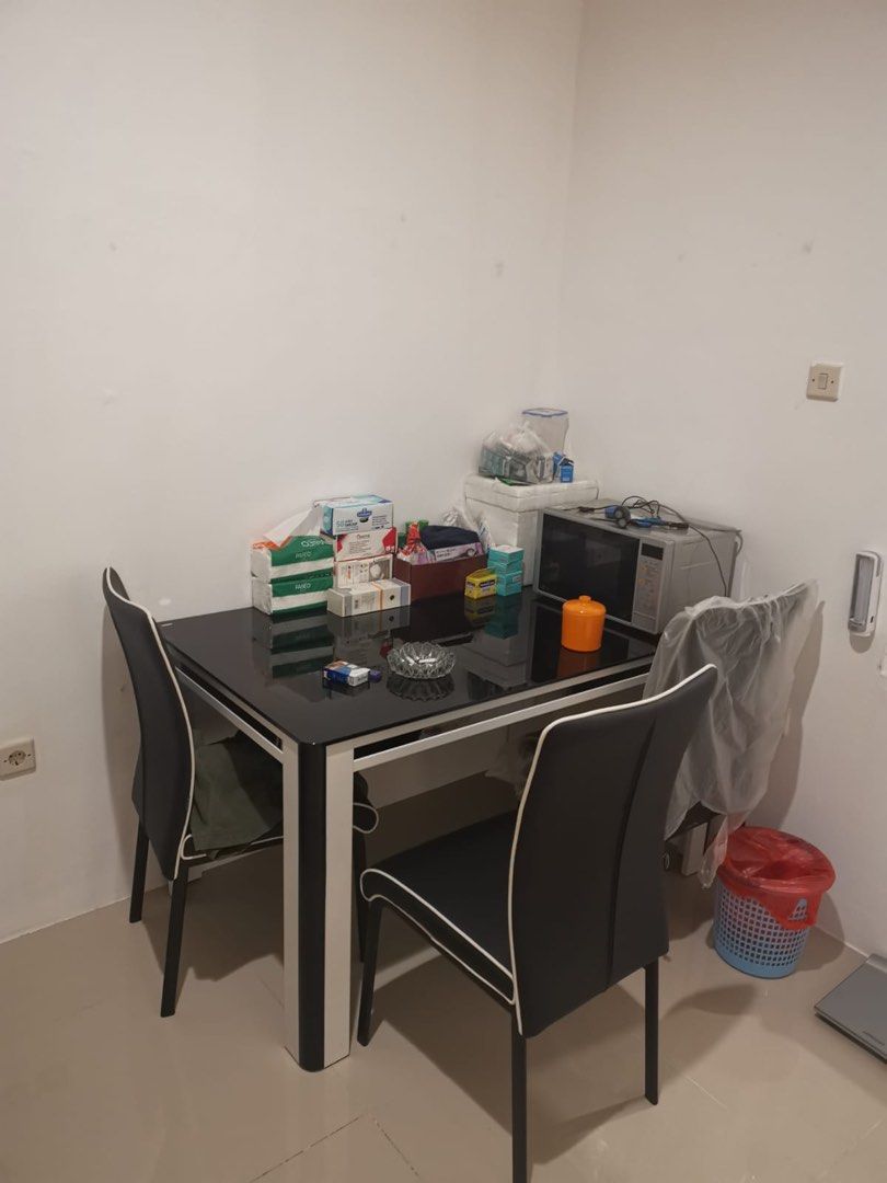 Informa Neo Howard Set Meja Makan 4 Kursi Hitam, Perabotan Rumah di ...