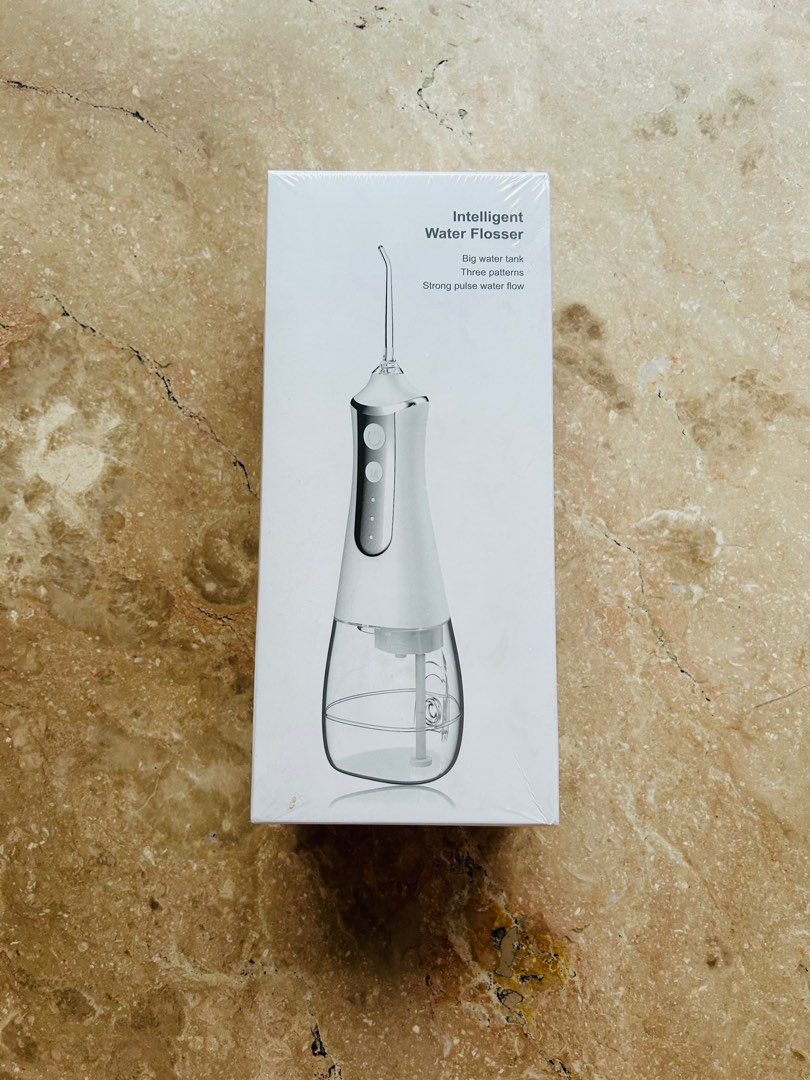 Intelligent Water Flosser, Beauty & Personal Care, Oral Care on Carousell