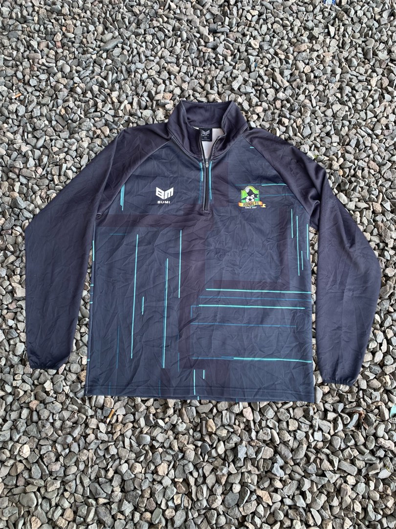 jaket training Jeonju fc K4 League, Olah Raga, Baju Olahraga di Carousell